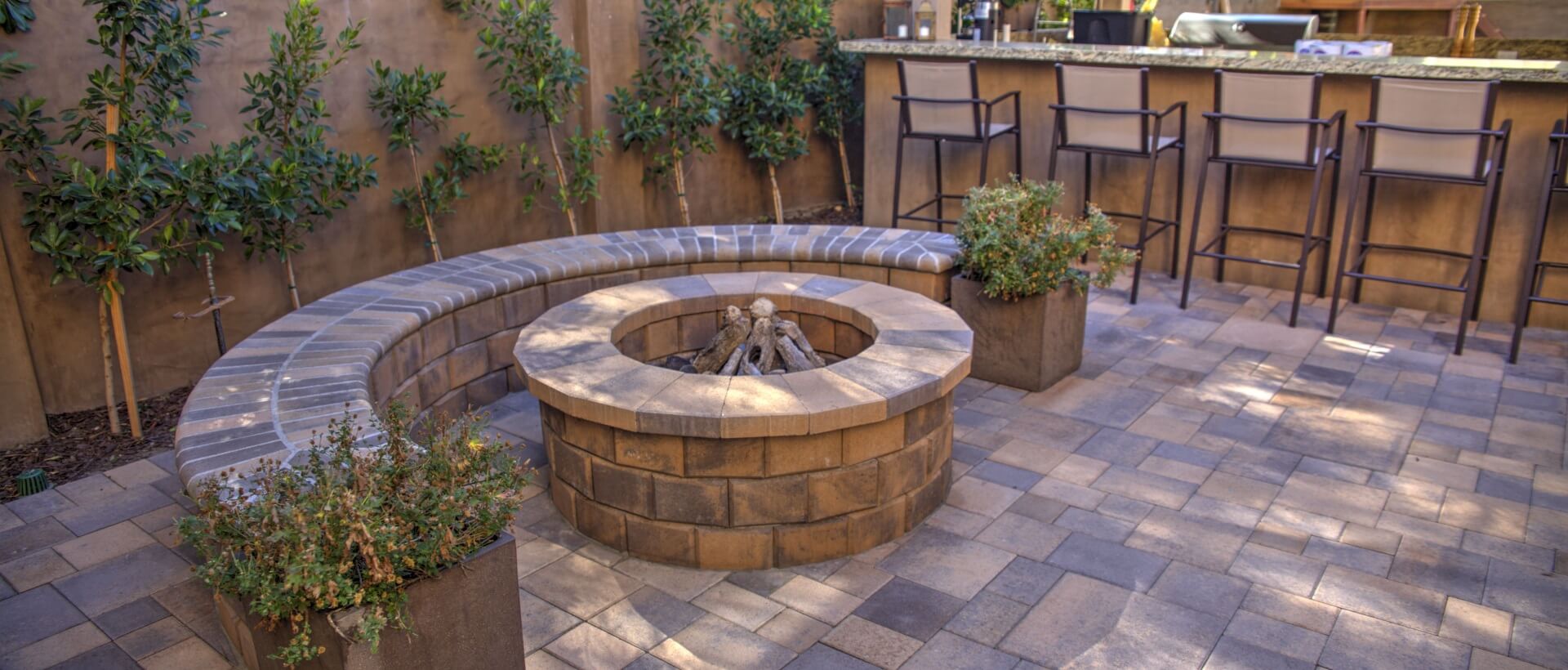 Pavers Vs Flagstone Eminent Pavers pavers-vs-flagstone-eminent-pavers